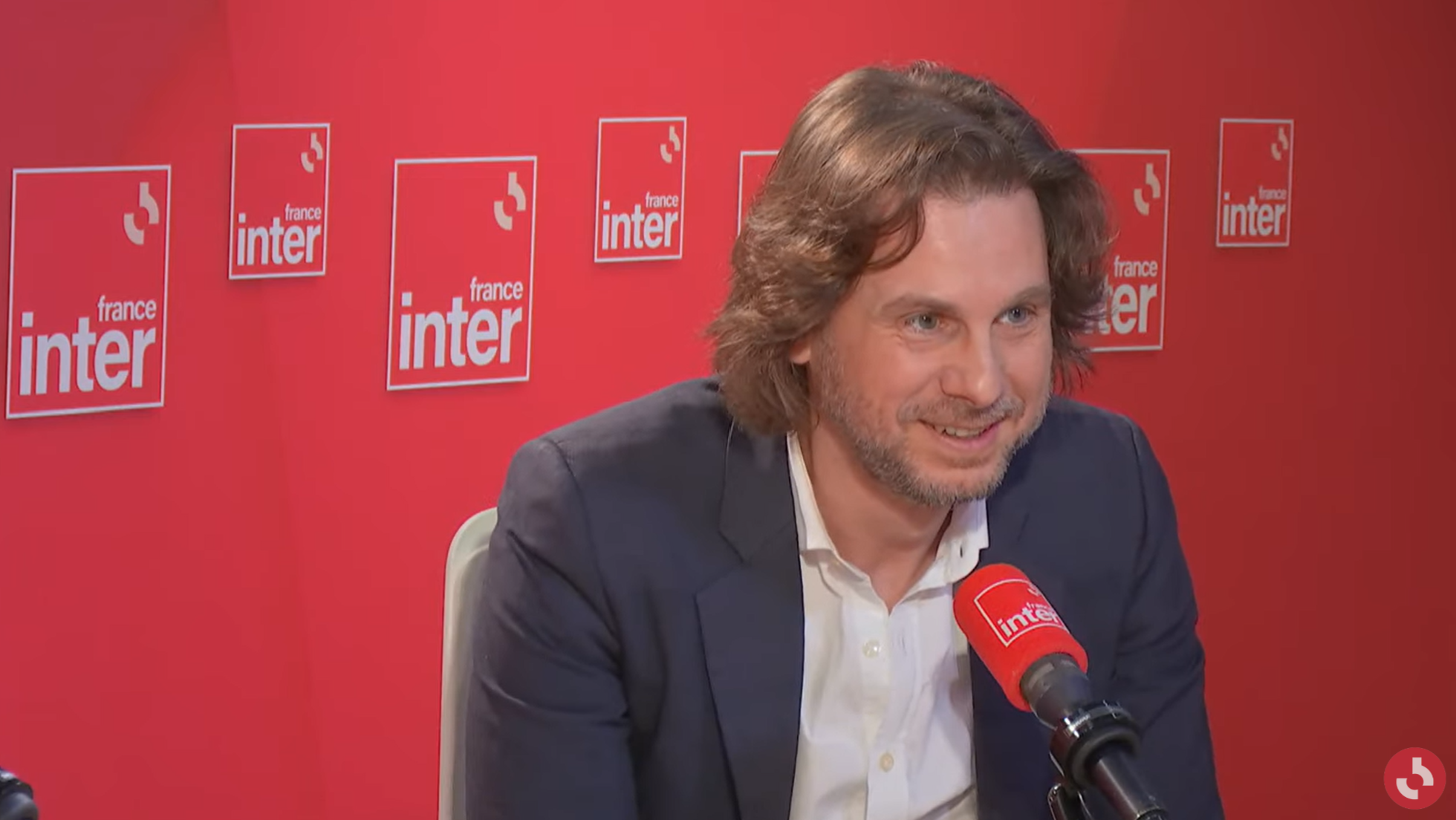 Les Yeux de Mona : derrière le succès littéraire, la supercherie ...